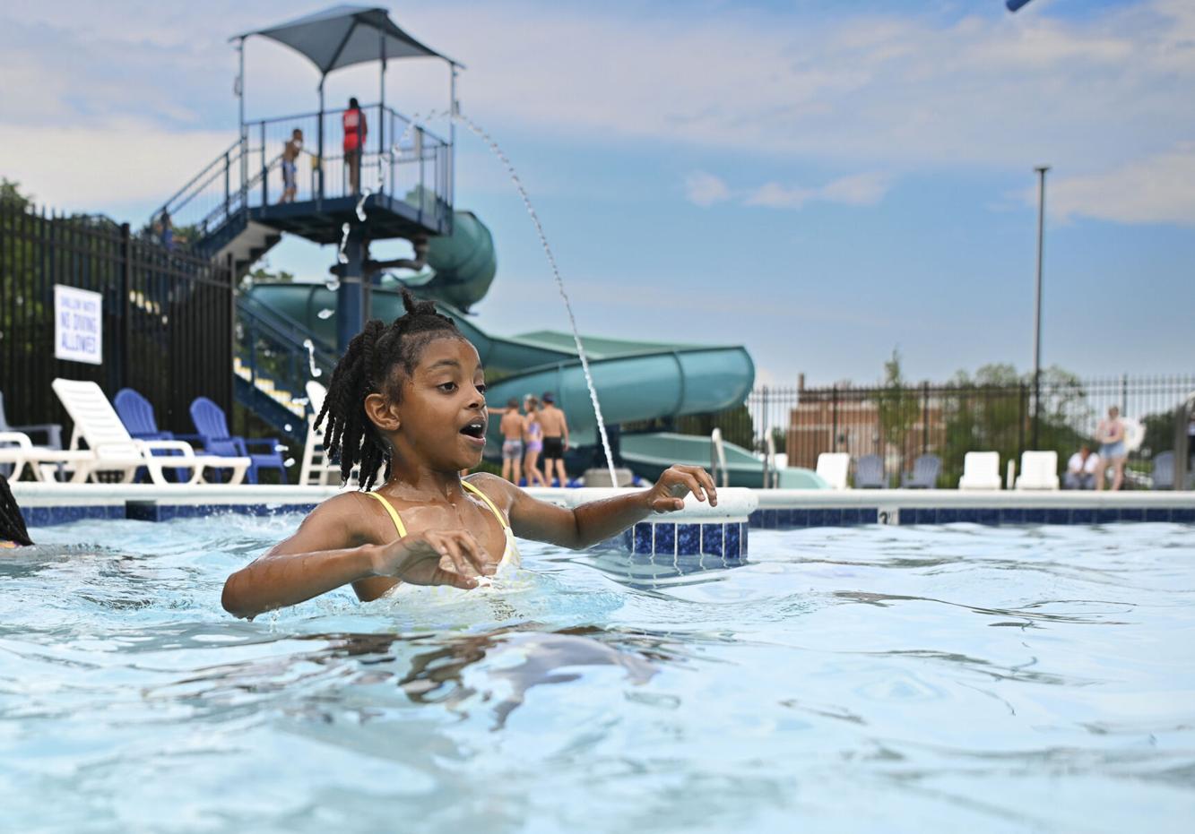 Roanoke's new public pool opens with a splash