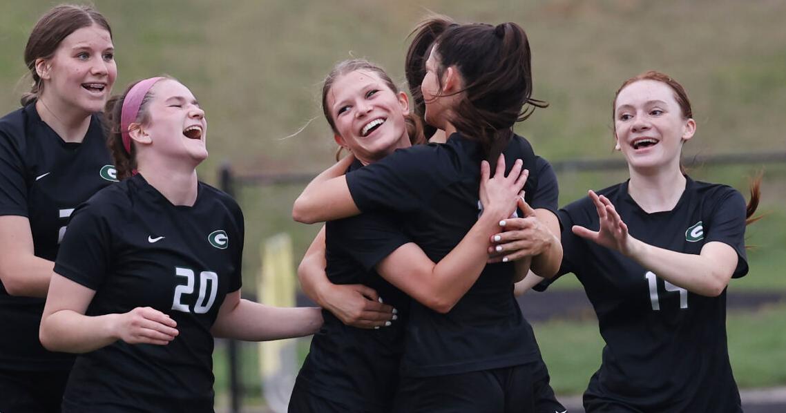 Crown Jules: Glenvar soccer star captures coveted 100th career goal