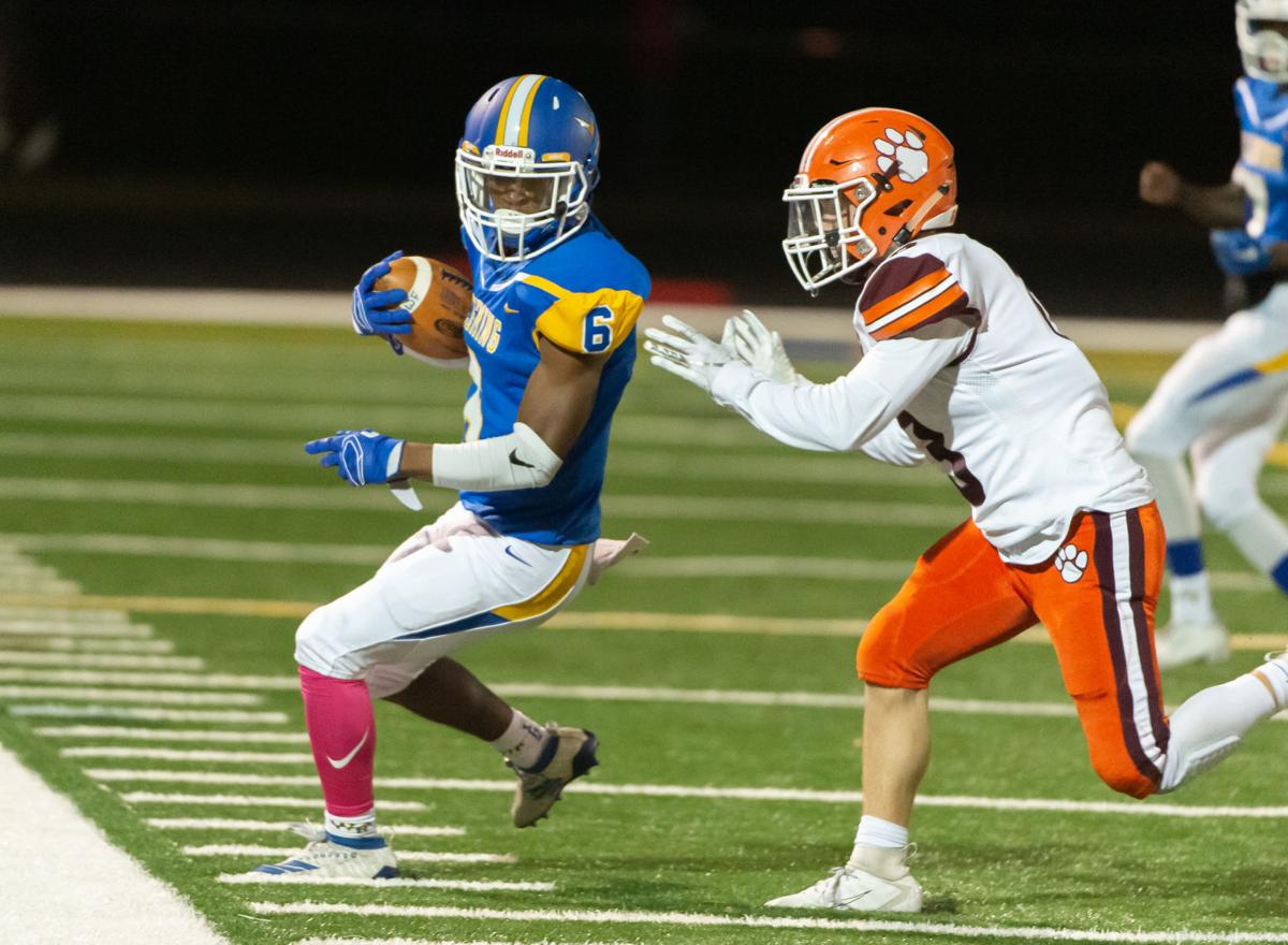 Scenes from the William Fleming-William Byrd football game
