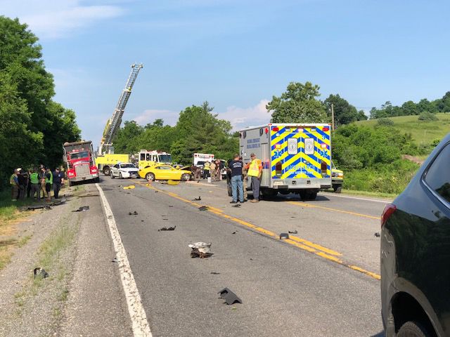 1 killed, 2 injured in Pulaski County crash