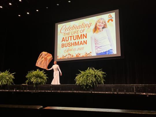 Community shows support for family of Autumn Bushman