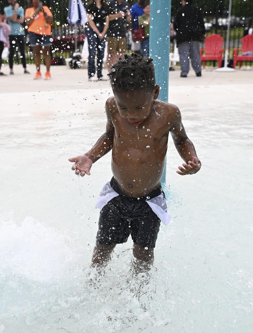 Roanoke's new public pool opens with a splash