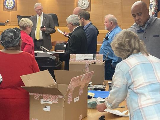 Roanoke mayoral election recount is underway