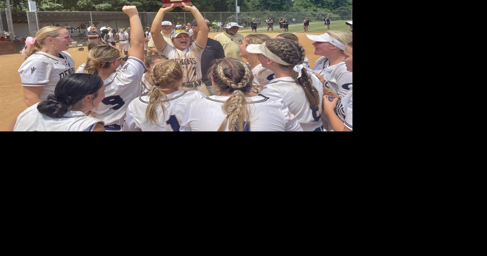 Christiansburg softball caps season with 1st state title