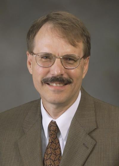 Wallenstein: A not-so-foolish apparent inconsistency