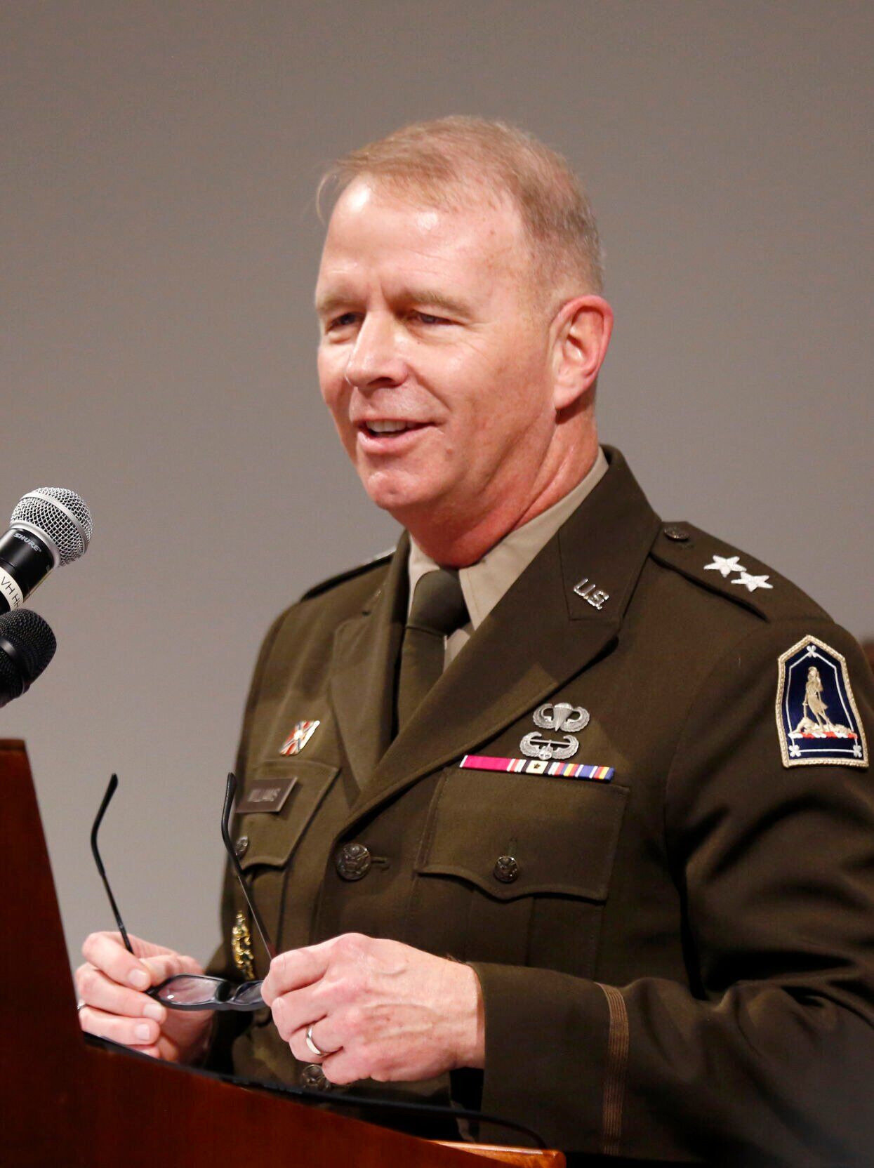 Va. gov.-elect names ex-adjutant general to veterans post