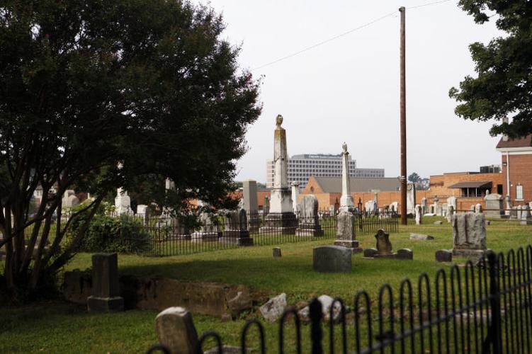 Driving tour of Roanoke history