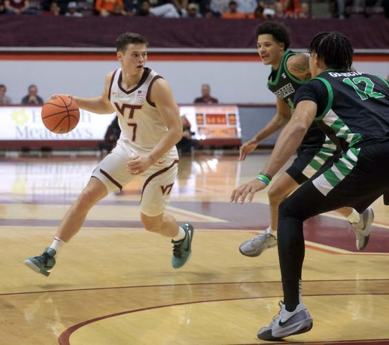 Rechsteiner, Poteat each have 19 points in Virginia Tech win