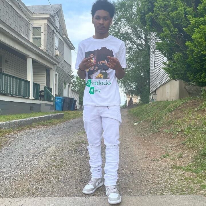 Mother IDs teen shot to death from outside his Roanoke home