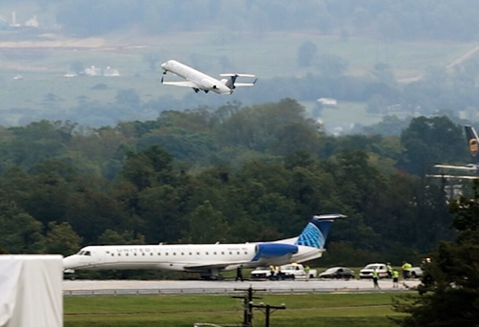 Runway reopens at Roanoke airport following botched landing