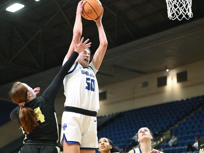 Schleusner 'has meant everything' to Washington and Lee