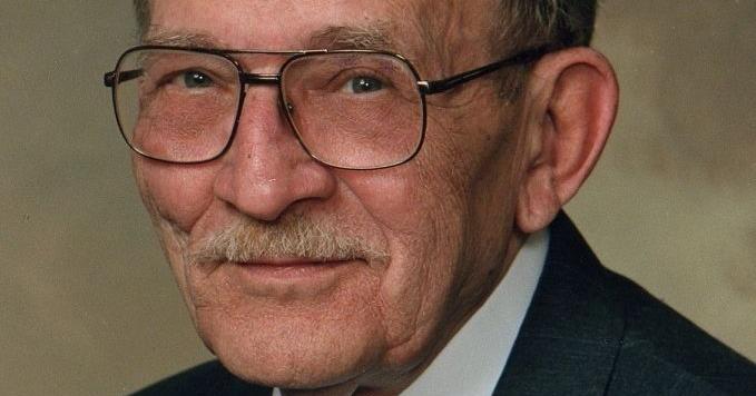 Broyles Jr., William Guy