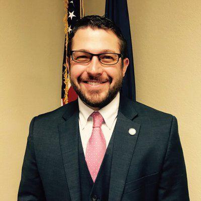 Hands off while driving in Virginia