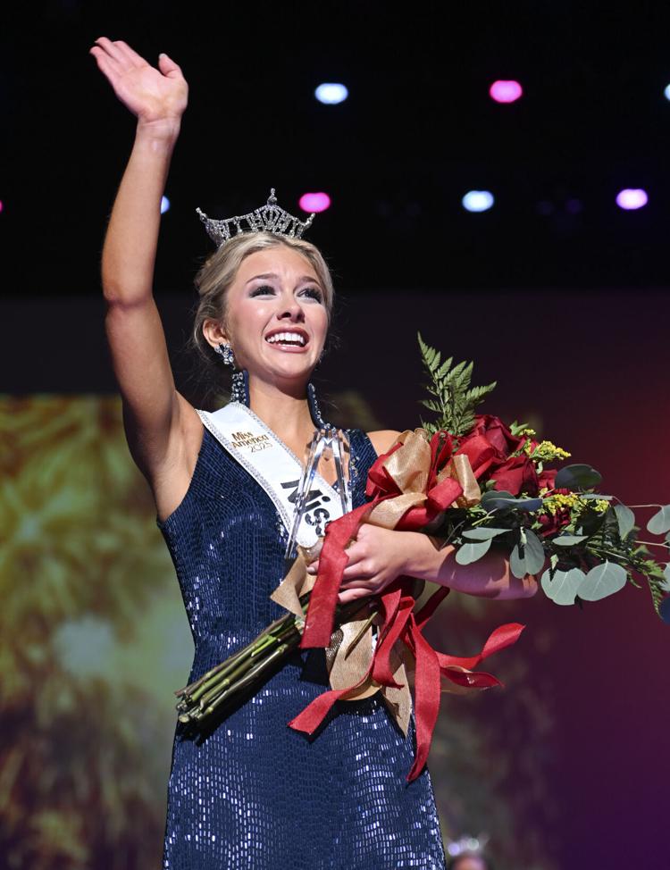 Miss Arlington wins Miss Virginia title