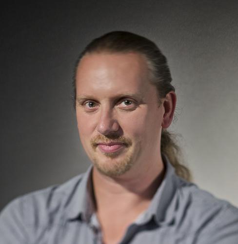 Arts & Extras: A closer look reveals fragile beauty at Taubman