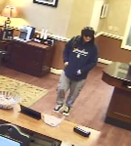 Roanoke Police Respond To Grandin Road Bank Robbery