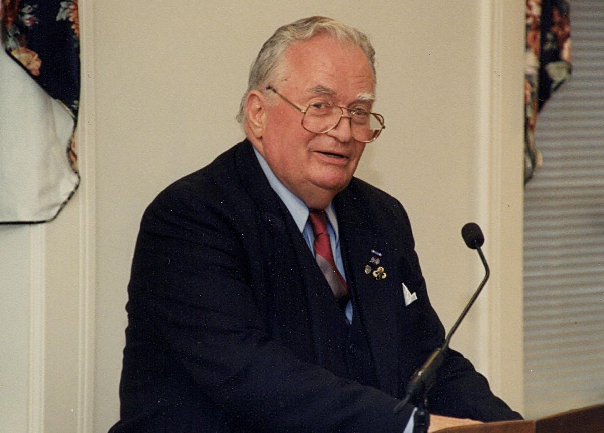 Retired U.S. Army Lt. Gen. Sam Wilson, former Hampden-Sydney president ...