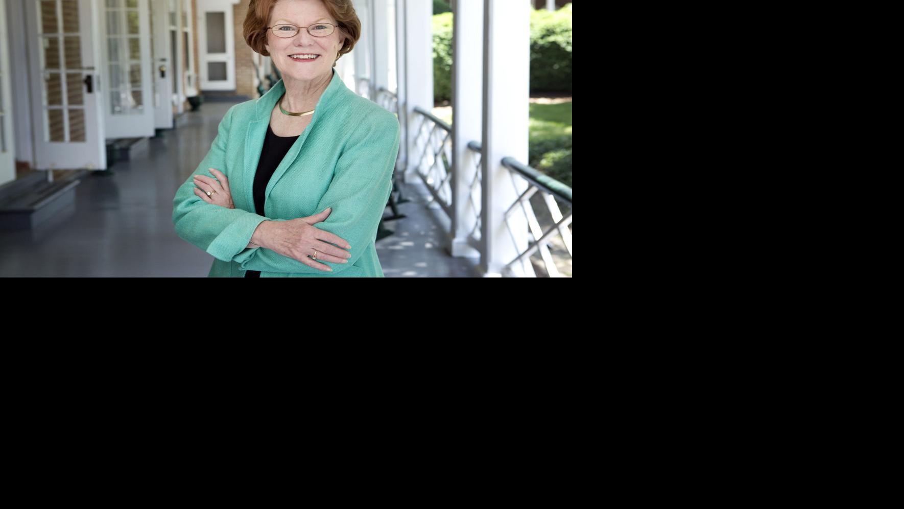 Nancy Gray hands over the reins at Hollins | Local News | roanoke.com