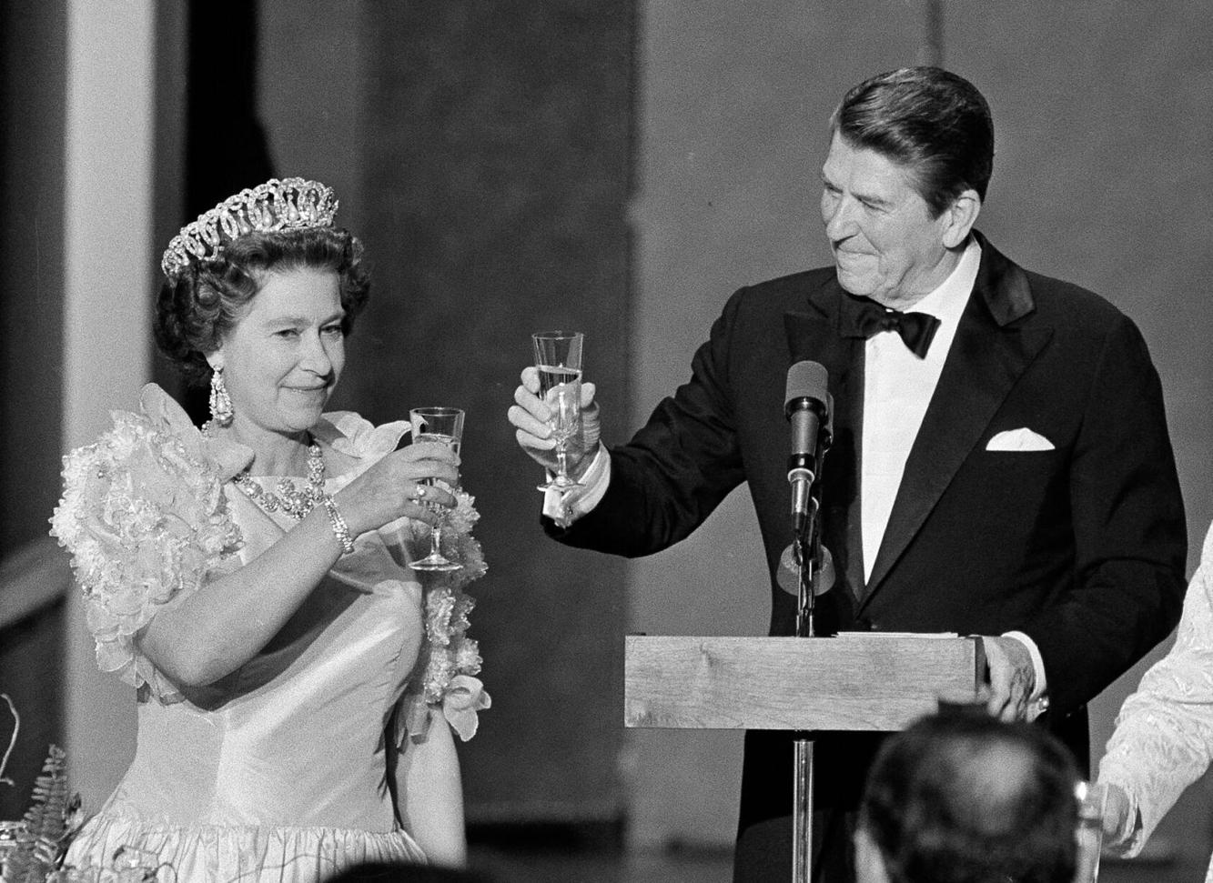 Photos: US presidents and Queen Elizabeth II through the years ...