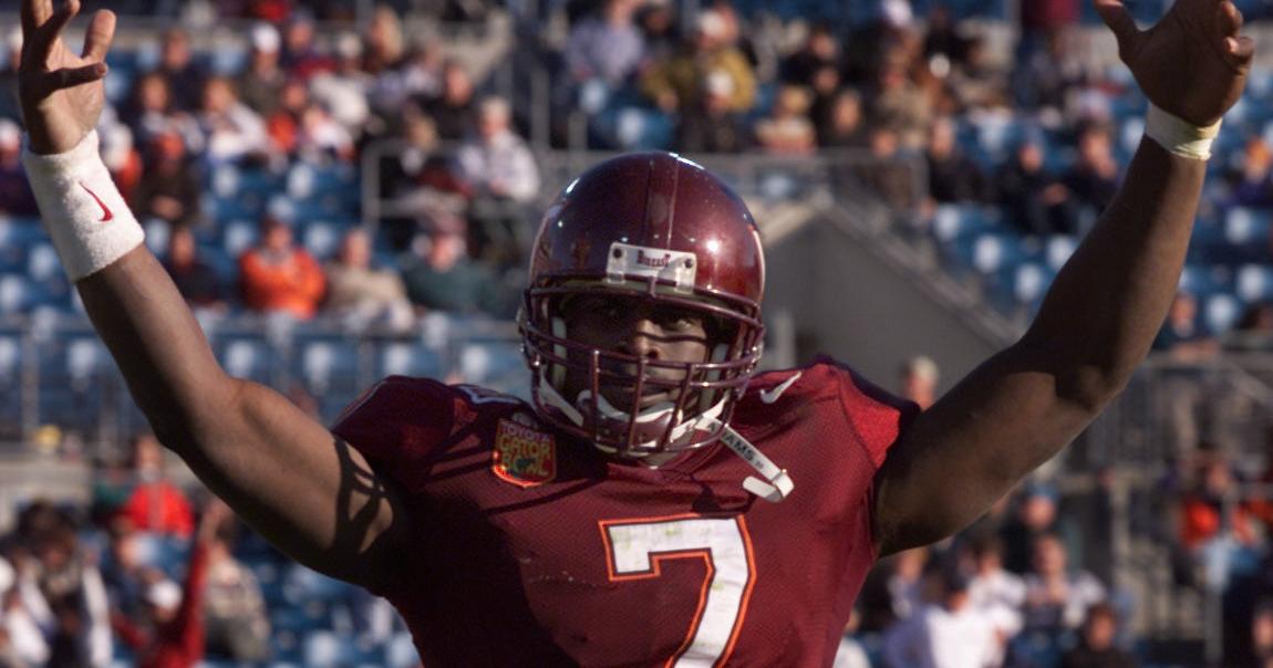 Hokies' Michael Vick voted to College Football Hall of Fame