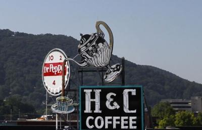 Roanoke's H&C Coffee sign can no longer get a move on