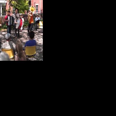 Oompah loompah on the Monday OPEN thread