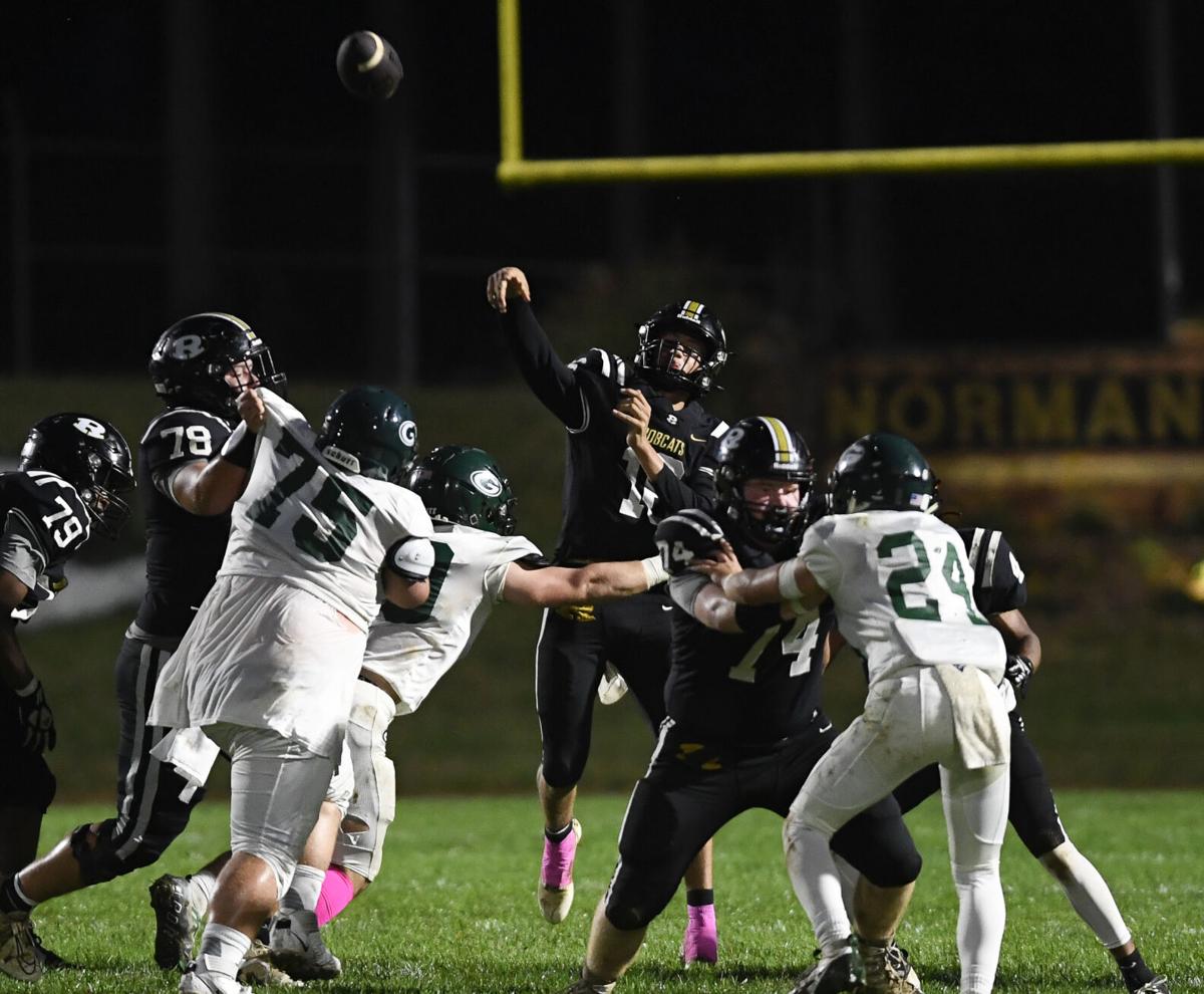 High school football roundup: Radford outlasts Floyd County