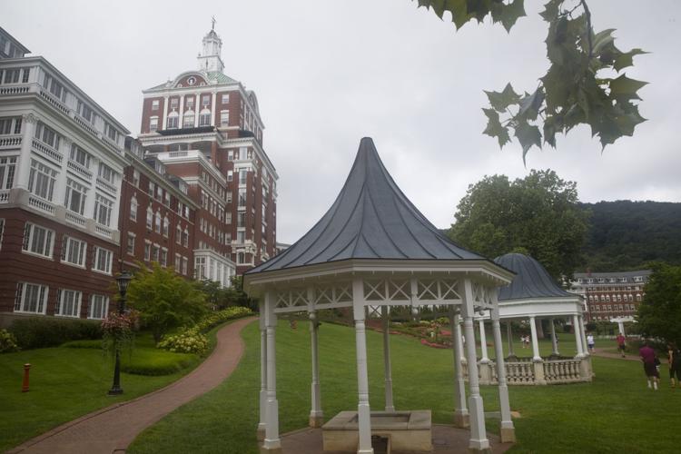 Preservationists, businesses push for the repair, reopening of ...