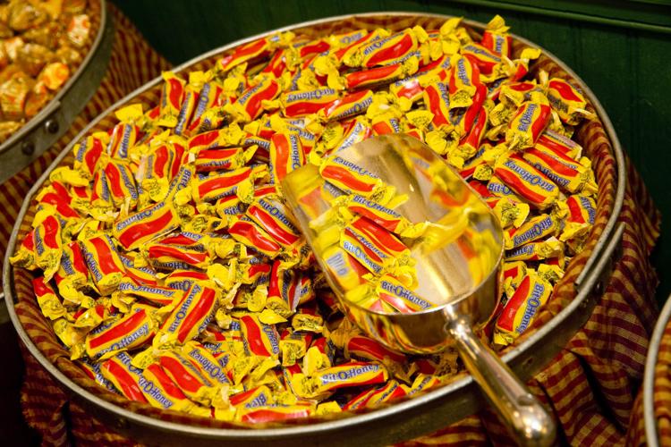 Friday Night Jamboree celebrates 35 years at the Floyd Country Store