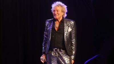 Rod Stewart postpones Red Rocks shows after doctor prescribed vocal ...