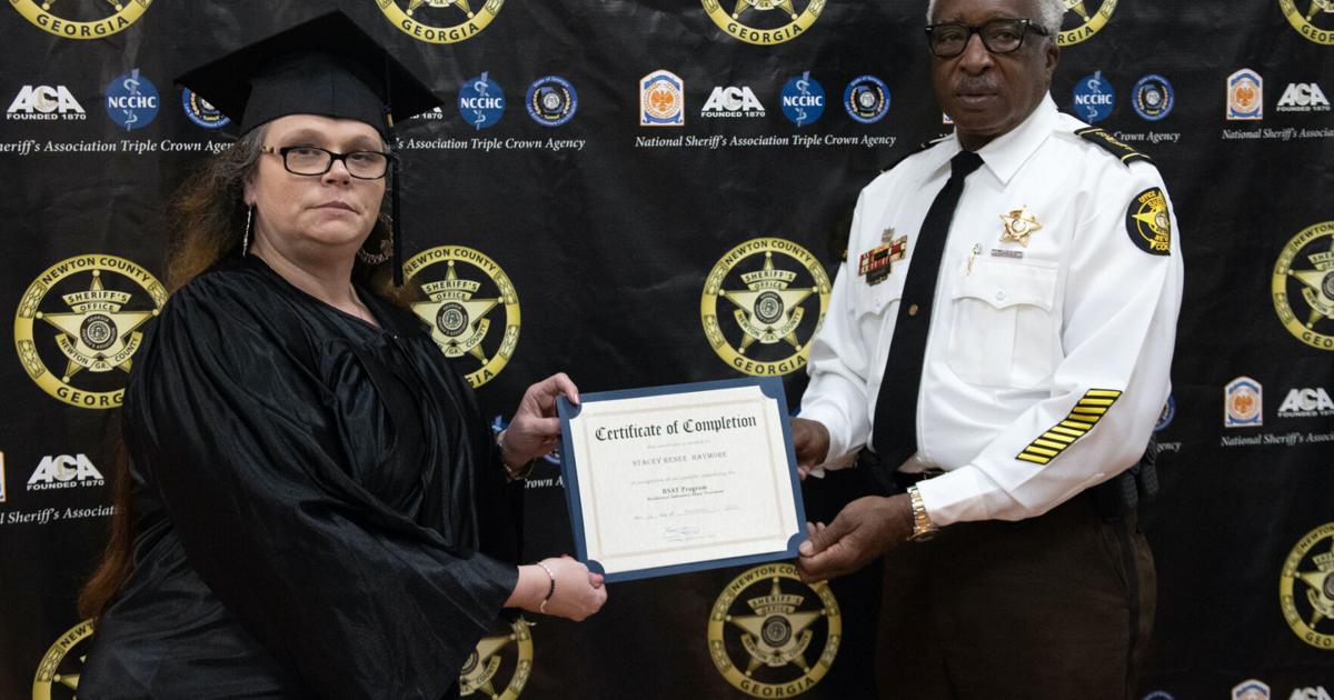Newton County Sheriffs Office Graduates Six Inmates From Its Rsat