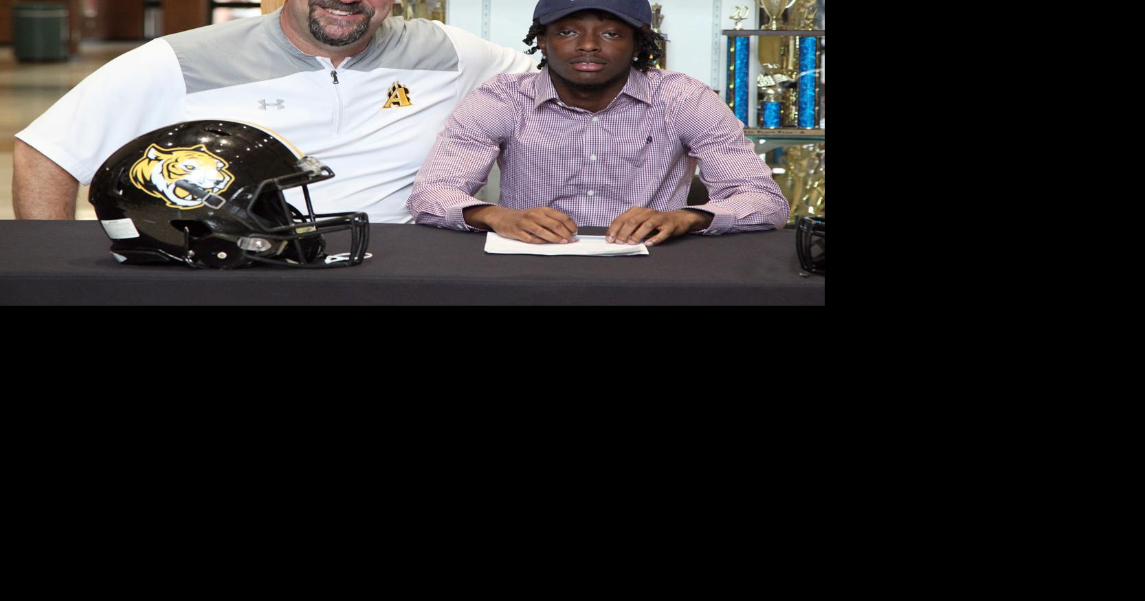 PHOTOS: Scenes from Alcovy football's National Signing Day Ceremony ...