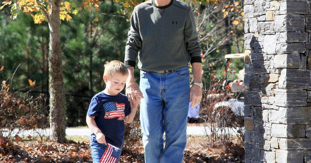 Veterans honored at Veterans Day program at Walk of Heroes/Veterans War ...