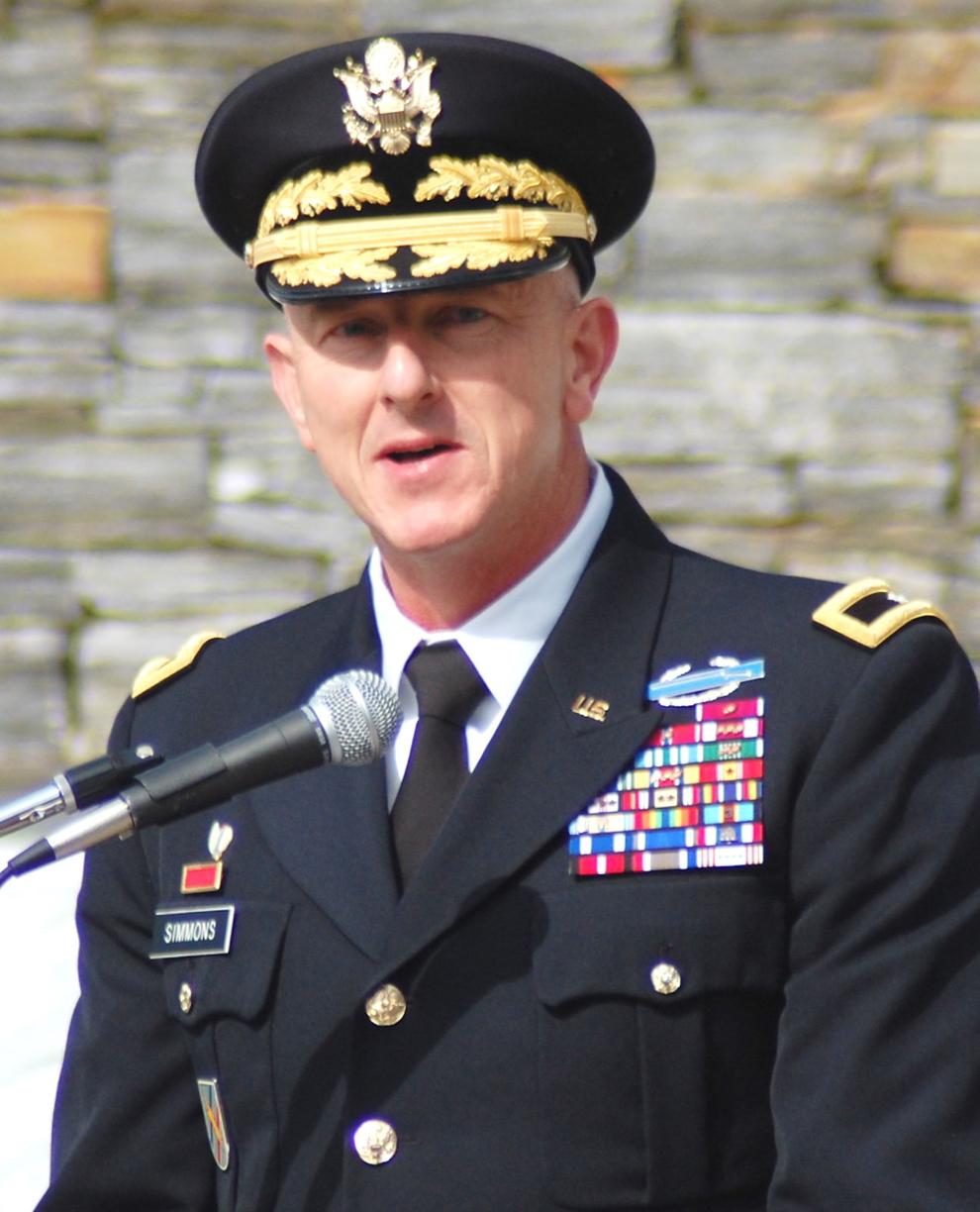 Large crowd hears from Sen. Perdue, BG Simmons at Veterans Day program ...