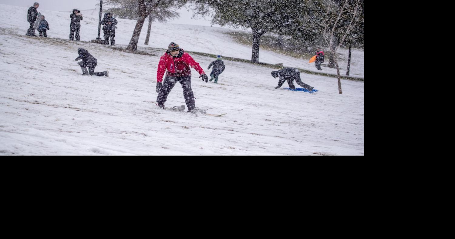 Heavy snow closes freeways as Southern California braces for worst of ...