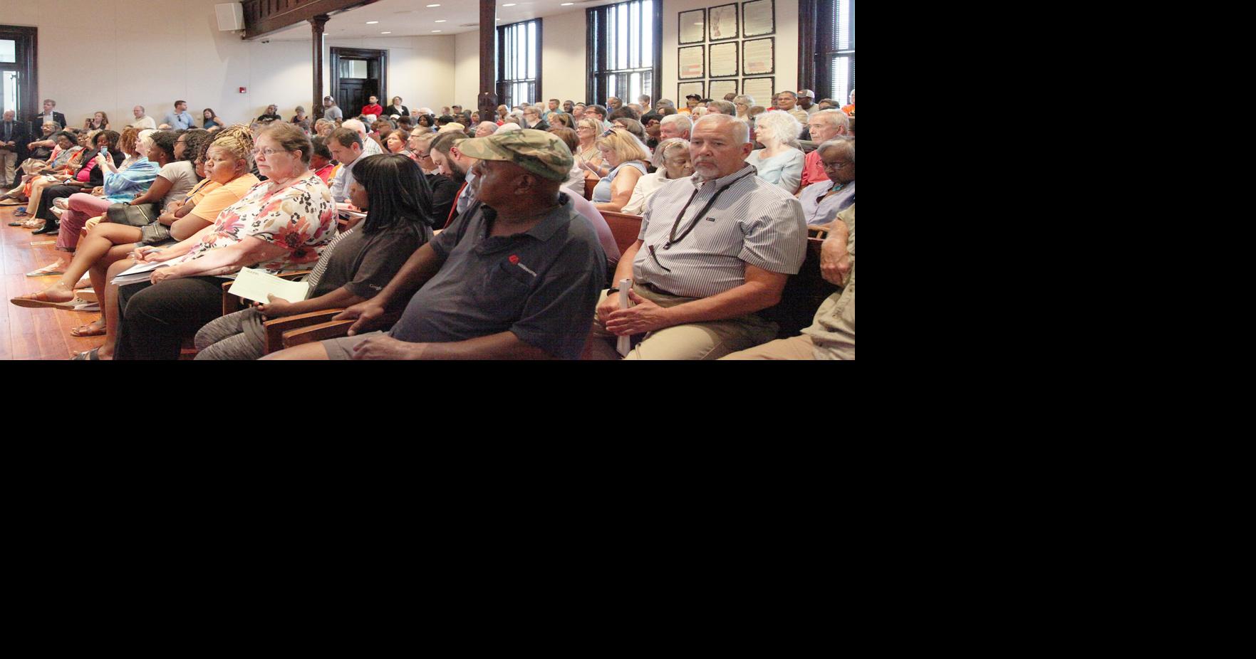 PHOTOS: Scenes from the EPA town hall meeting on ethylene oxide ...