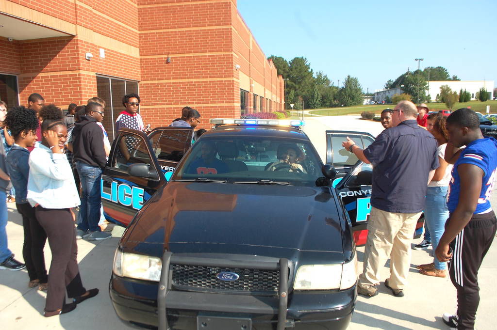 Conyers Police donate car to Rockdale Career Academy | Local News ...