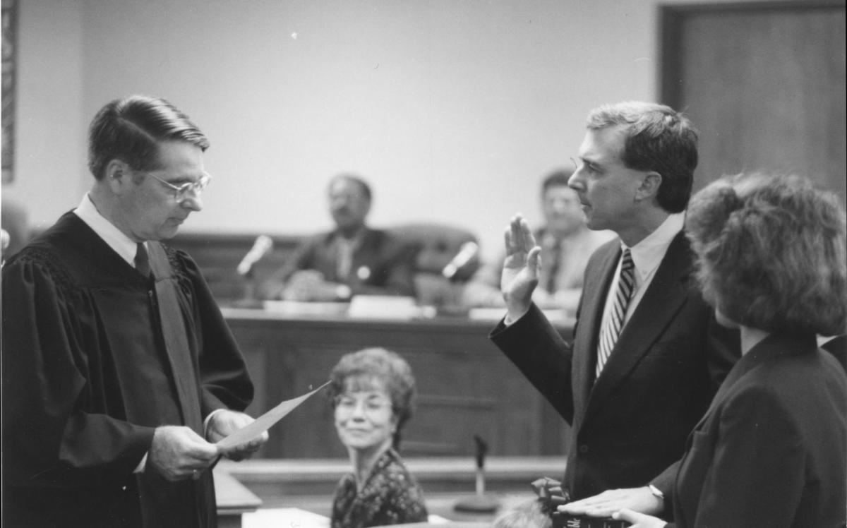 Randy Mills leaves office after serving 20 years as mayor of Conyers ...