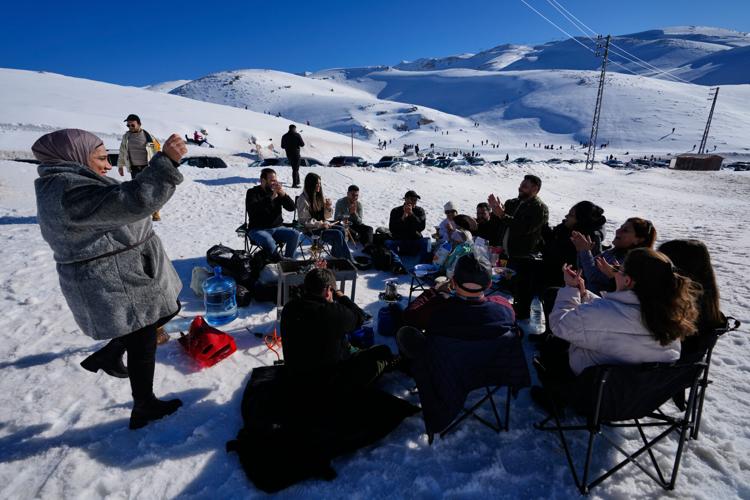 Photos show people in Lebanon enjoying winter weather on the slopes ...