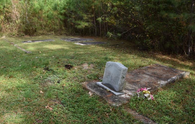 Rundown cemetery sparks debate | Local News | rockymounttelegram.com
