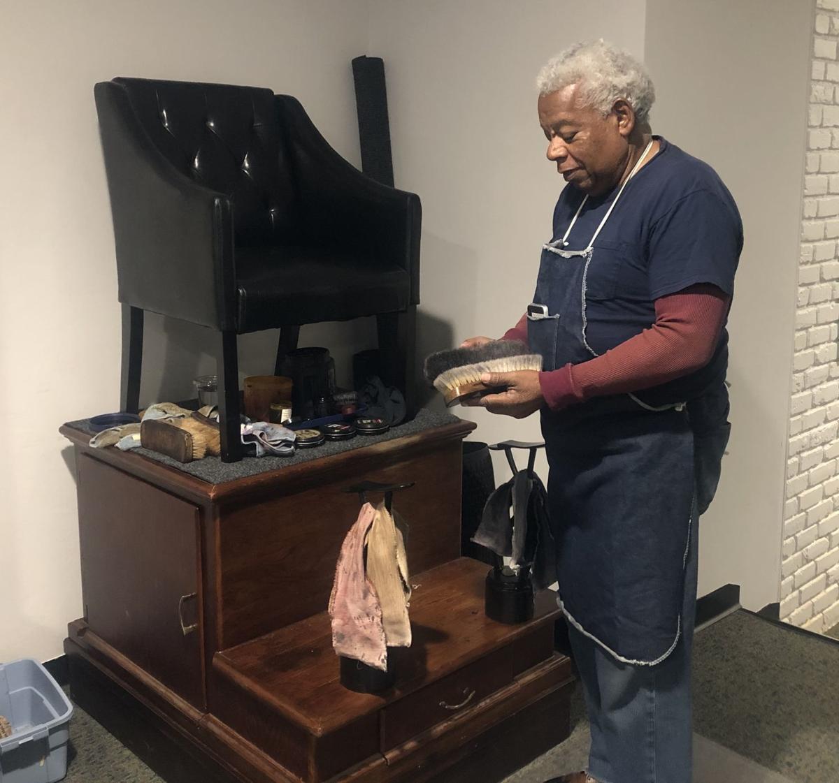 Shoe shine stand continues tradition | Local News | rockymounttelegram.com