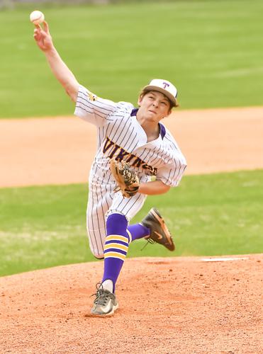 BASEBALL ROUNDUP: Tarboro bats wake up late in win over Ridgecroft ...