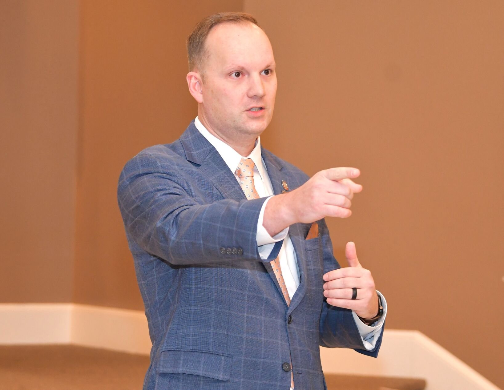 Barnes, Chesser tout legislative wins at local GOP forum | Local News ...