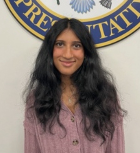 Davis brings in five interns to help at his local district office ...