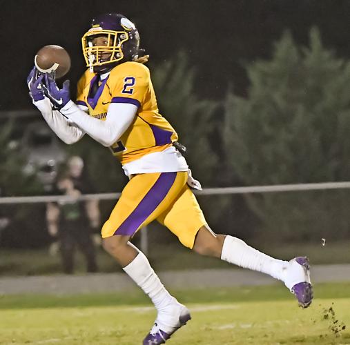 HIGH SCHOOL FOOTBALL: Tarboro rolls past Bertie after two-week layoff ...