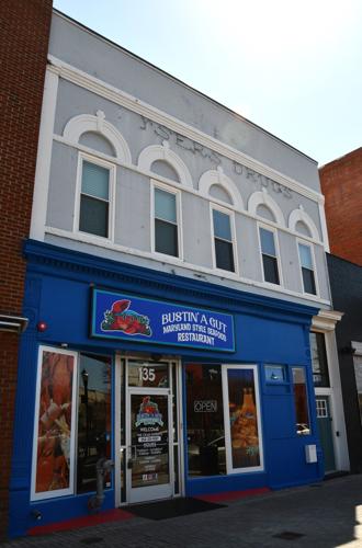 Maryland-style seafood restaurant opens downtown; comedy club also planned next door | Local ...