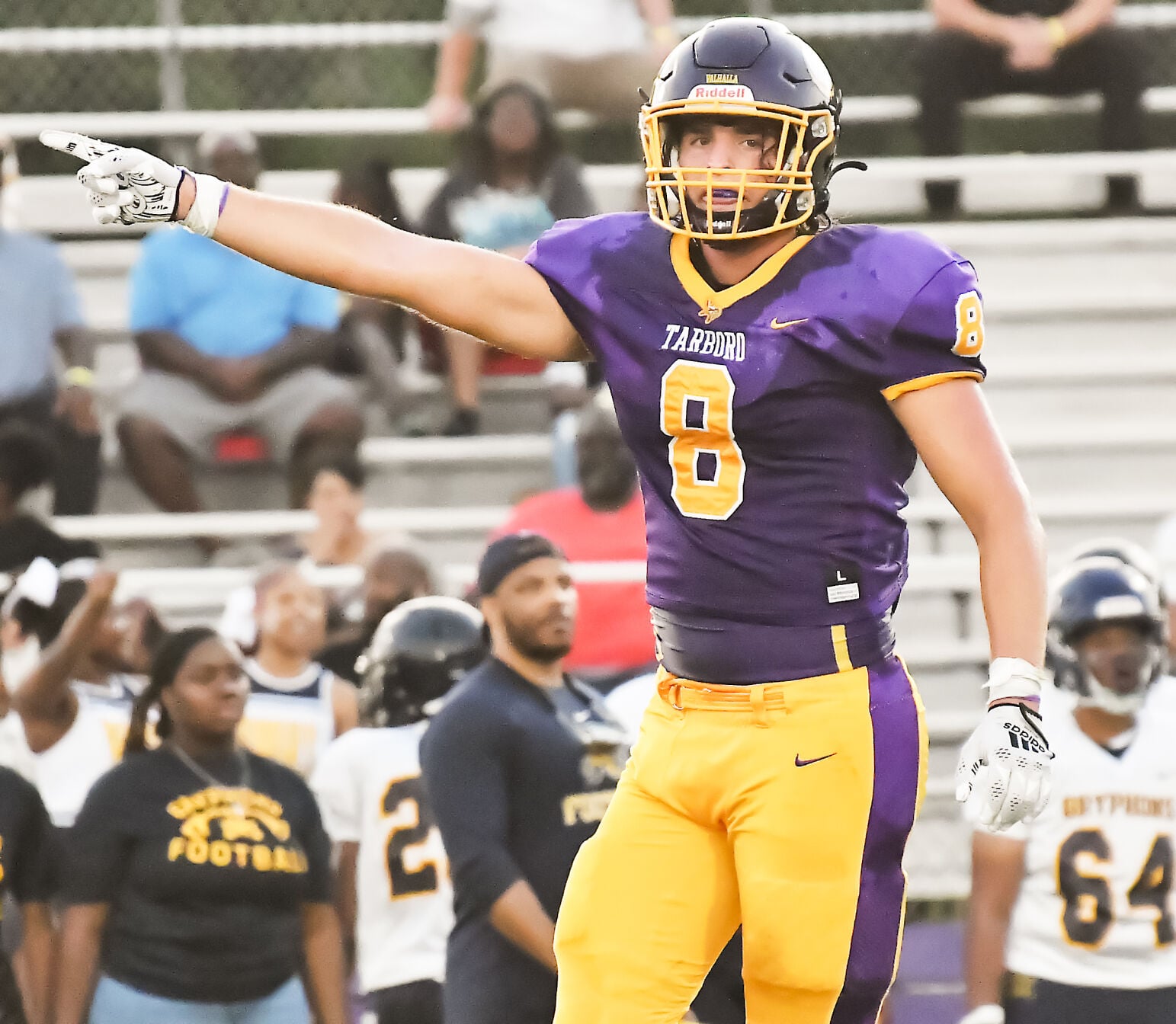 PAST MEETS PRESENT: Tarboro honors 84 state champs, blanks Gryphons ...