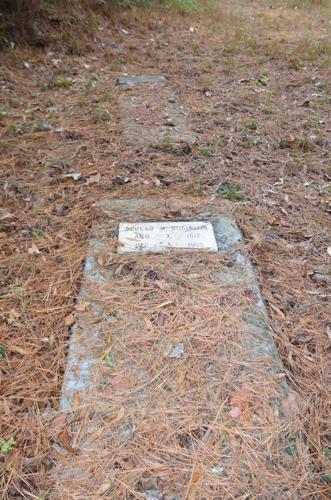 Rundown cemetery sparks debate | Local News | rockymounttelegram.com