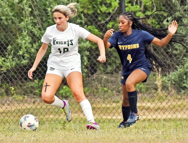 SOCCER ROUNDUP: NN stays perfect in Big East | High Schools ...