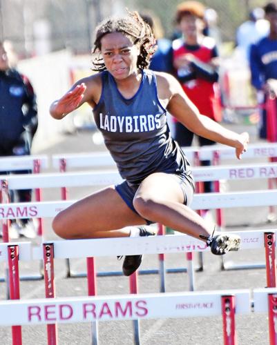 Indoor track: Gryphons place 2nd in Big East championship meet; NN boys ...